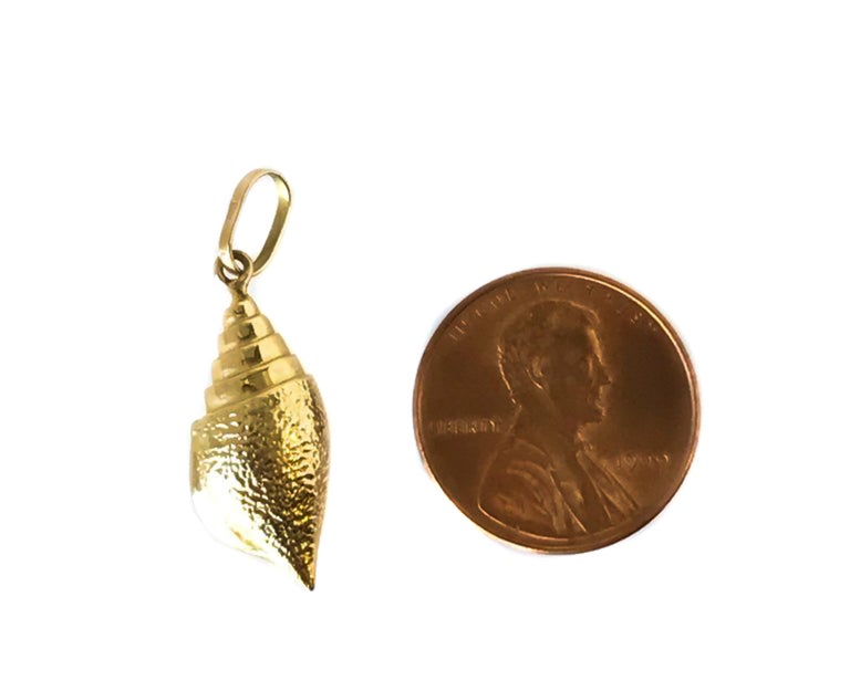 1960s 14 Karat Yellow Gold Conch Shell Charm Pendant For Sale (Free ...