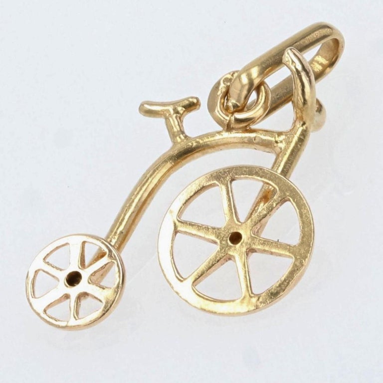 1960s 18 Karat Yellow Gold Bicycle Charm Pendant For Sale at 1stDibs