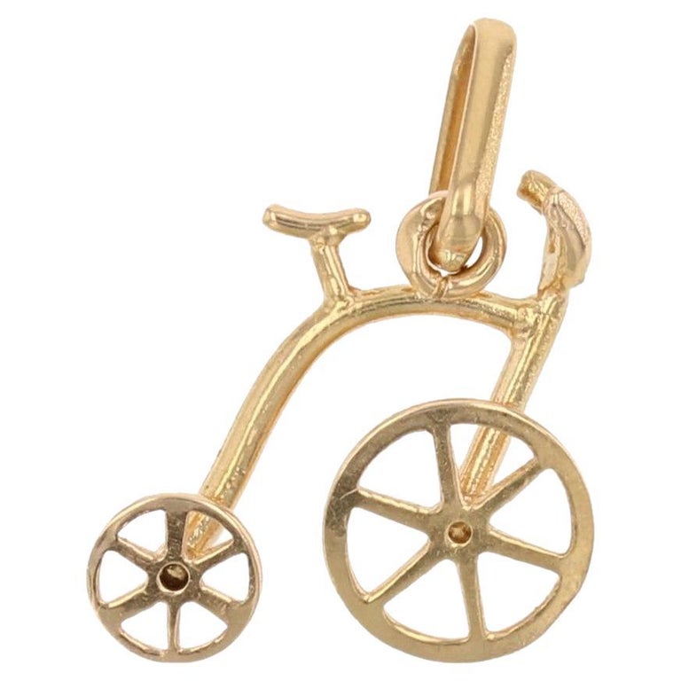 1960s 18 Karat Yellow Gold Bicycle Charm Pendant For Sale at 1stDibs