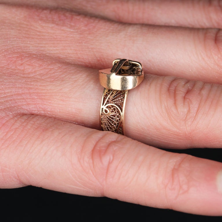 1960s 18 Karat Yellow Gold Filigreed Belt Ring For Sale at 1stDibs