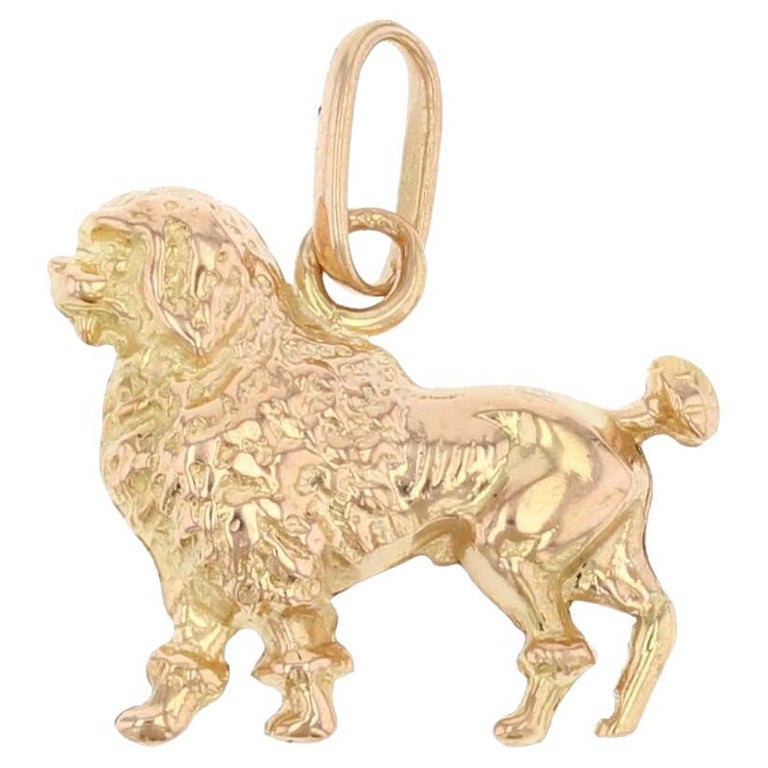 1960s 18 Karat Yellow Gold Poodle Charm Pendant For Sale at 1stDibs