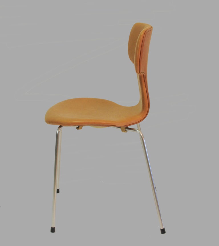 1960s Arne Jacobsen Set of Eight Reupholstered T Chairs or Hammer ...