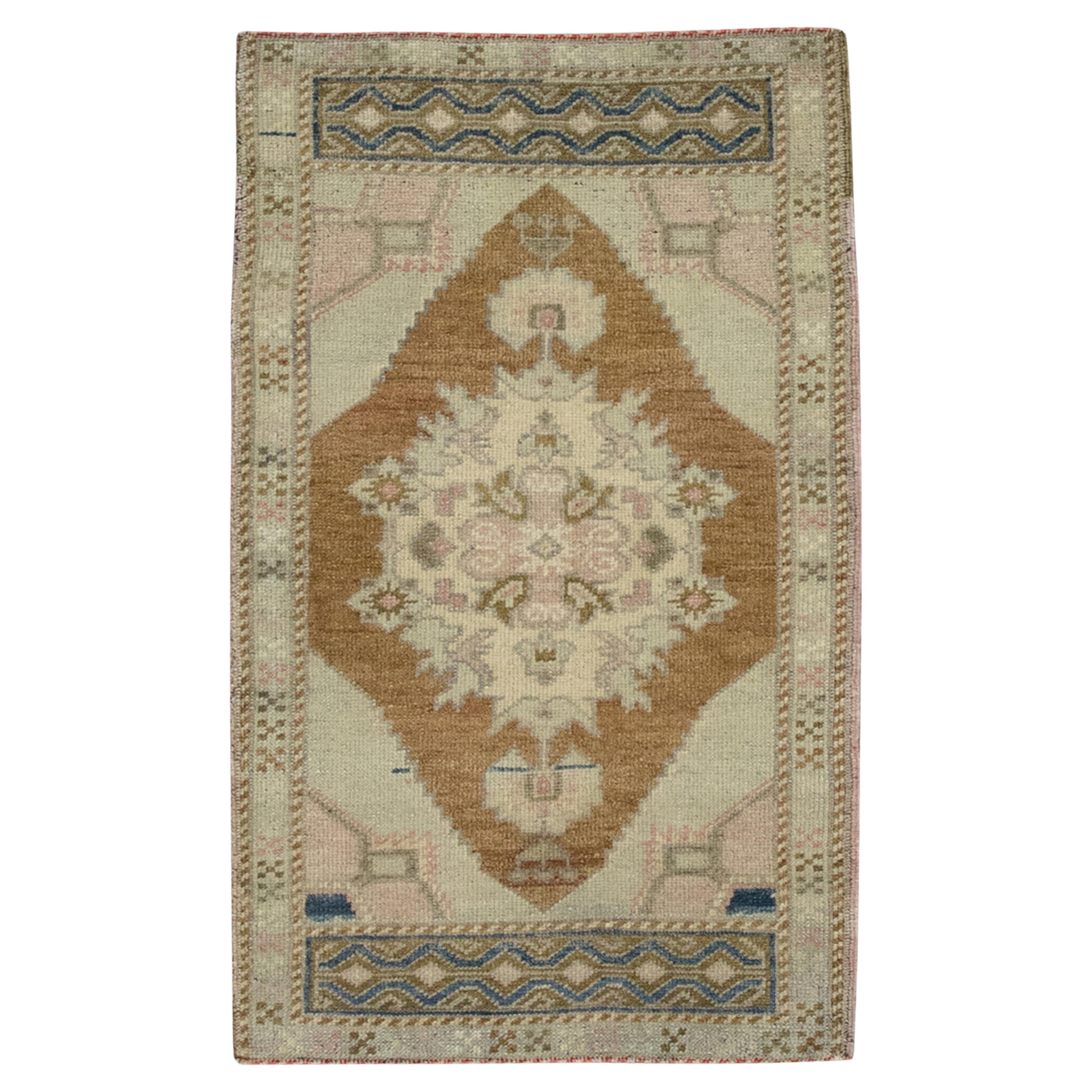 1960s Beige Vintage Turkish Mini Rug 1'8" X 3'1" For Sale at 1stDibs
