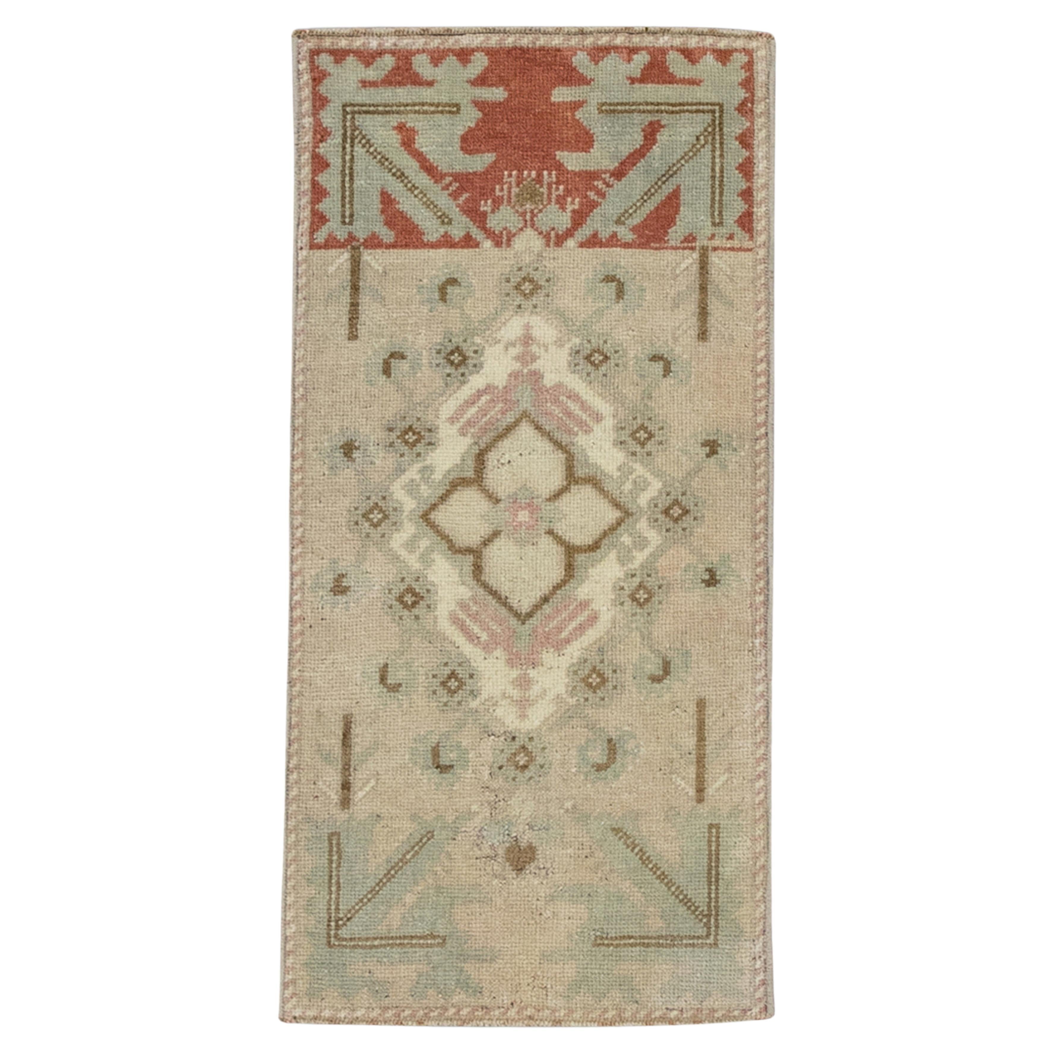 1960s Pink and Beige Vintage Turkish Mini Rug 1'4" X 3'2" For Sale at ...