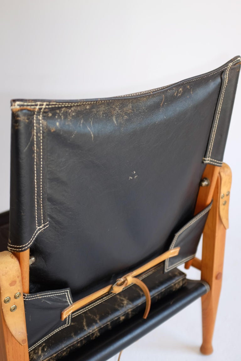 1960s Black leather Safari chair by Kaare Klint For Sale at 1stDibs