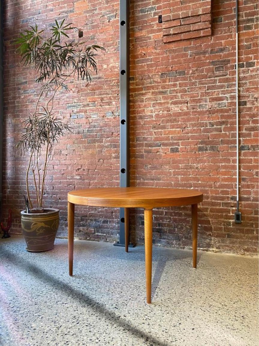 1960s Danish Teak Dining Table by Skovmand and Andersen For Sale at 1stDibs