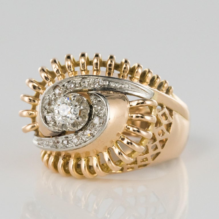 1960s Diamond 18 Karat Yellow Gold Retro Swirl Ring For Sale at 1stDibs
