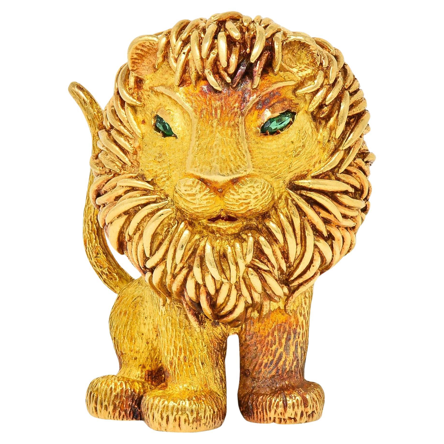 Emerald Lion Yellow Gold Brooch For Sale at 1stDibs | lion brooch, gold ...
