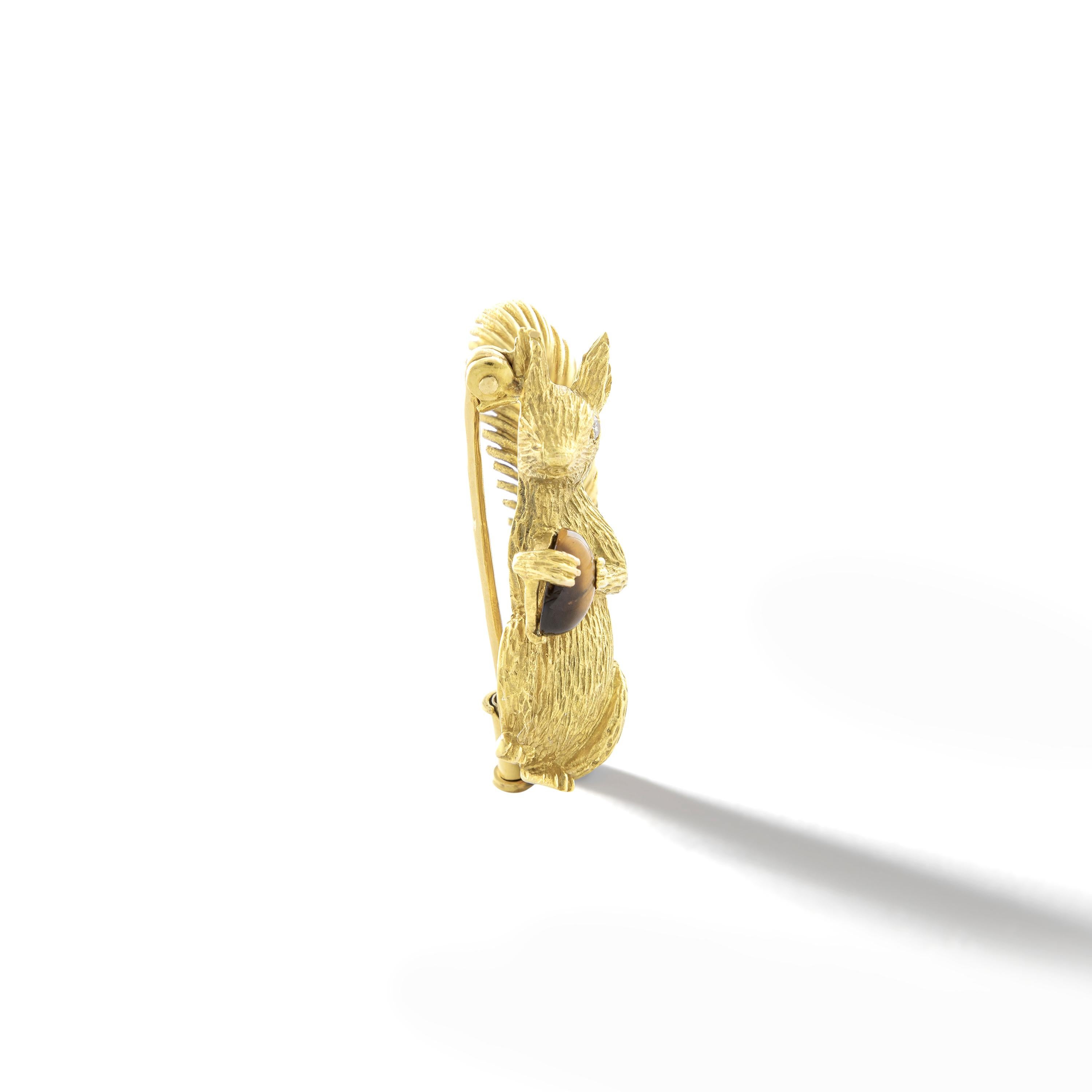 1960s French Tiger's Eye Cabochon on Yellow Gold 18 Karat Squirrel ...