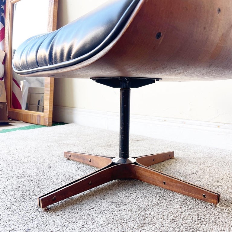 1960s George Mulhauser for Plycraft 'Mr. Chair' Lounge Chair and Ottoman For Sale at 1stDibs