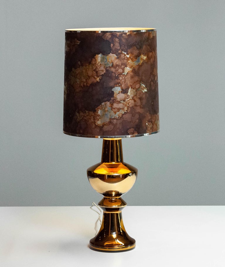 1960s Golden Brutalist Art Glass Table Lamp Designed by Gustav Leek for ...