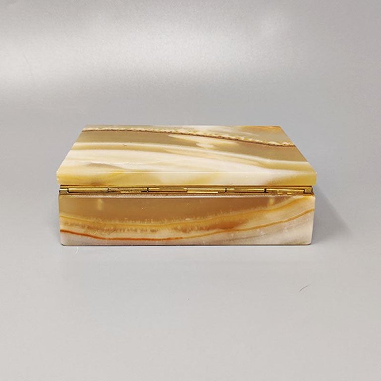1960s Gorgeous Vintage Alabaster Box, Made in Italy For Sale at 1stDibs