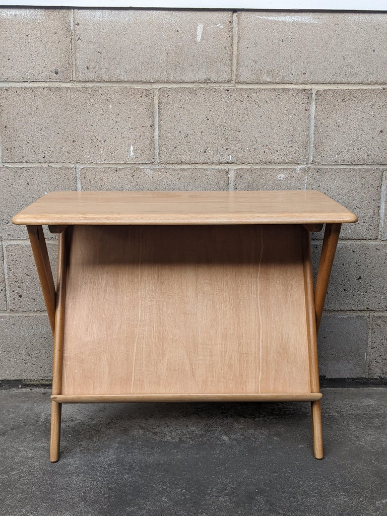 1960s Heywood Wakefield M503 Magazine Table For Sale at 1stDibs
