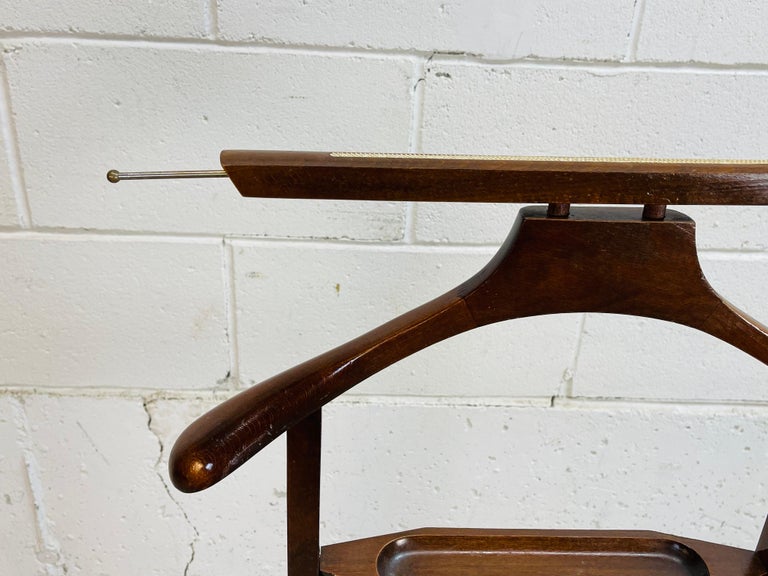 1960s Italian Maple Wood Men’s Valet Stand For Sale at 1stDibs
