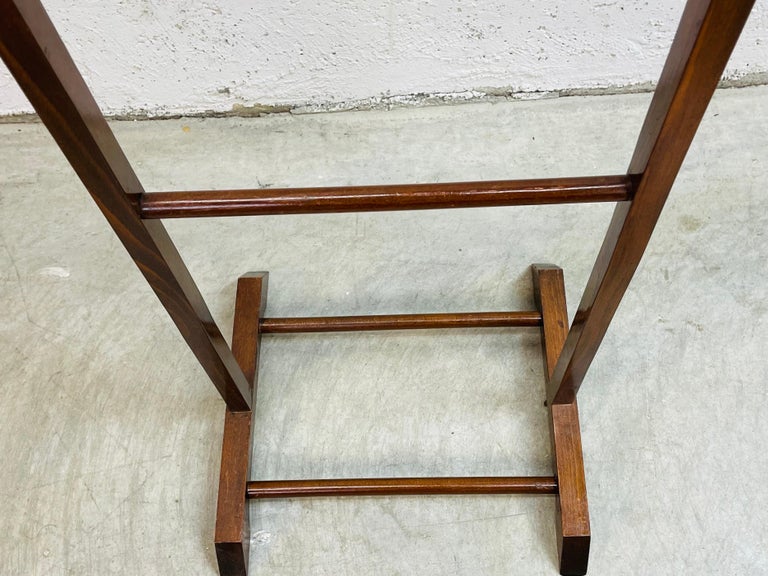 1960s Italian Maple Wood Men’s Valet Stand For Sale at 1stDibs
