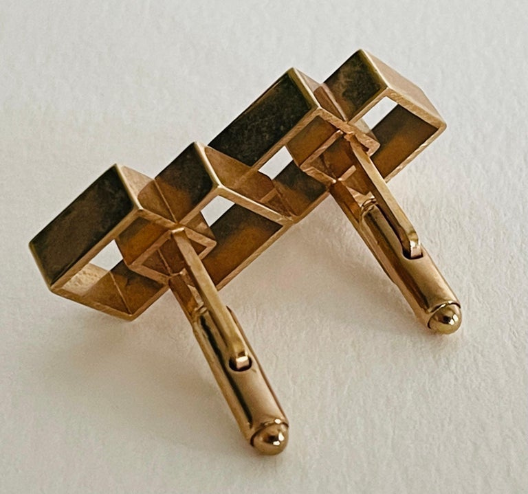 1960s Men's Gold Tone Cufflinks, Pair For Sale at 1stDibs