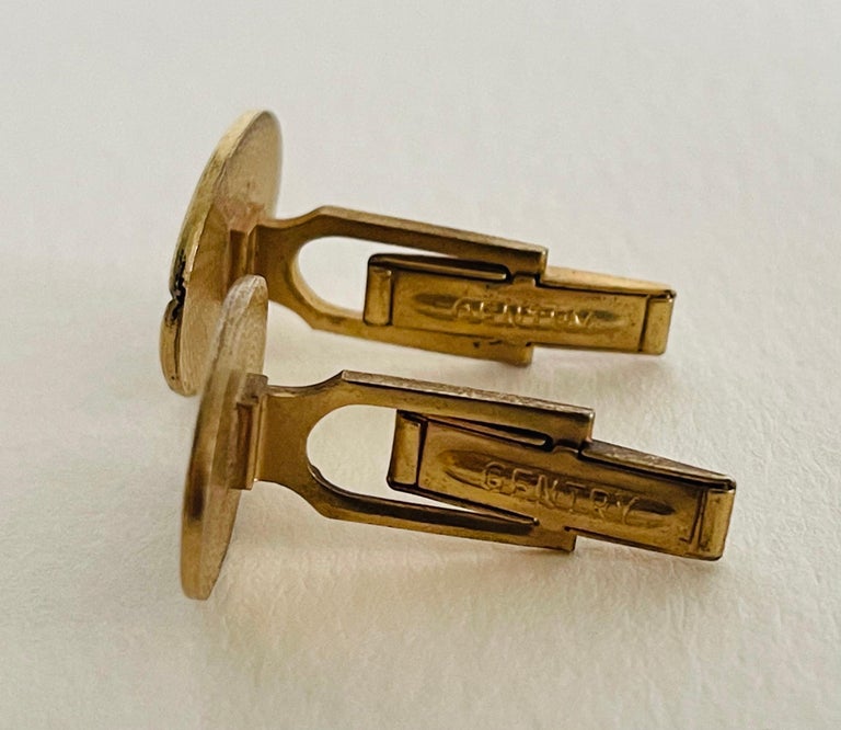 1960s Men's Oval Gold Tone Cufflinks, Pair For Sale at 1stDibs