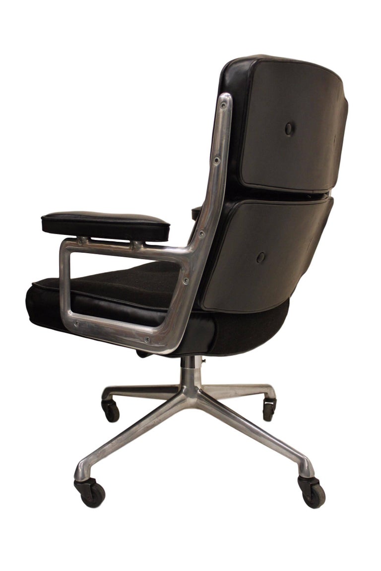 1960s Mid-Century Modern Herman Miller Time Life Executive Desk Lounge ...