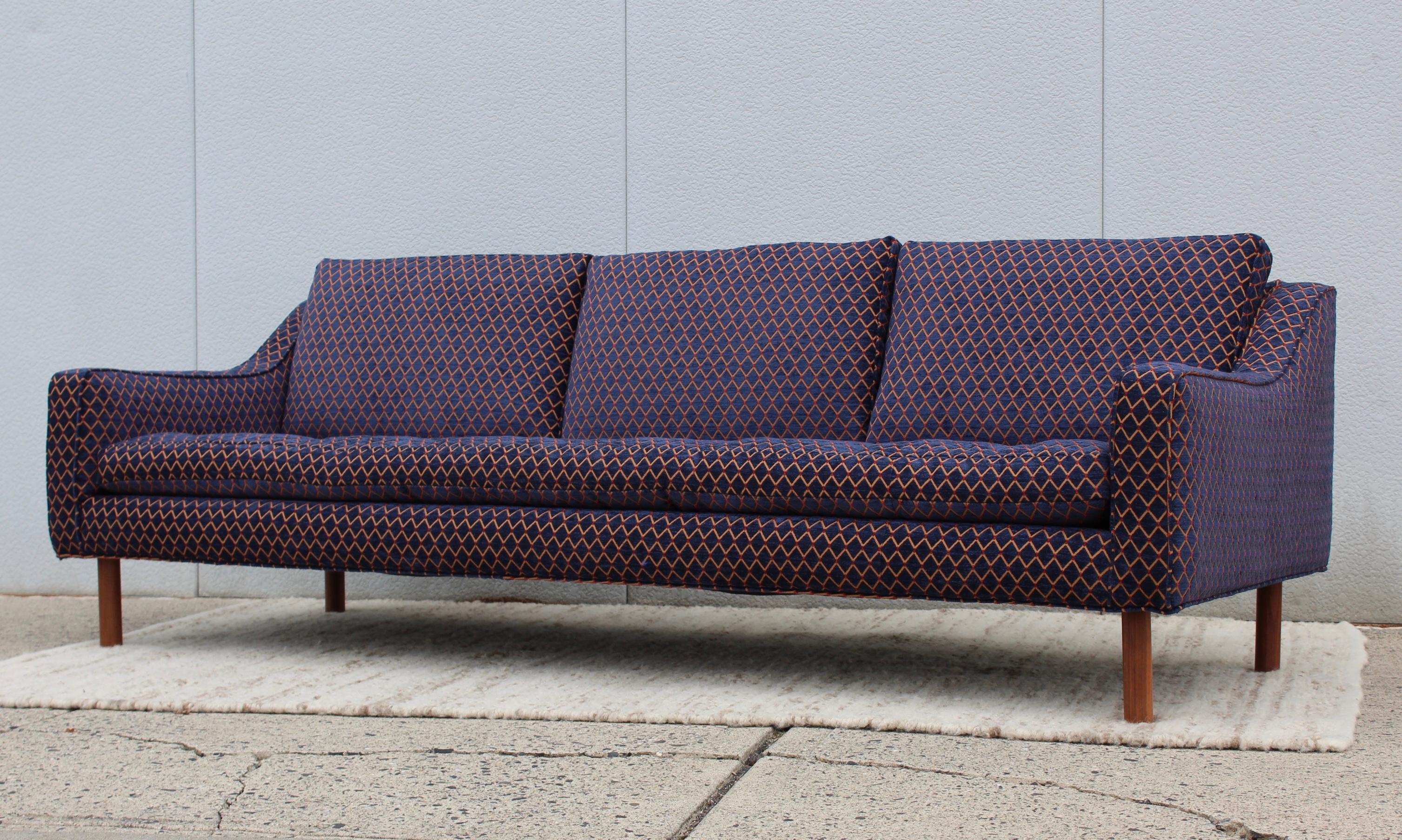 1960s Mid-Century Modern Sofa at 1stDibs | 1960s sofa