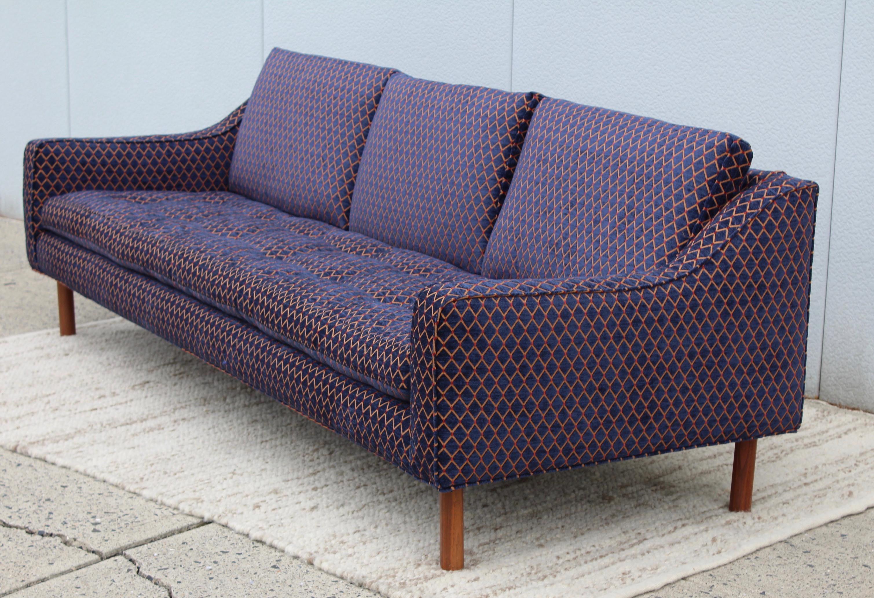 1960s Mid-Century Modern Sofa at 1stDibs | 1960s sofa