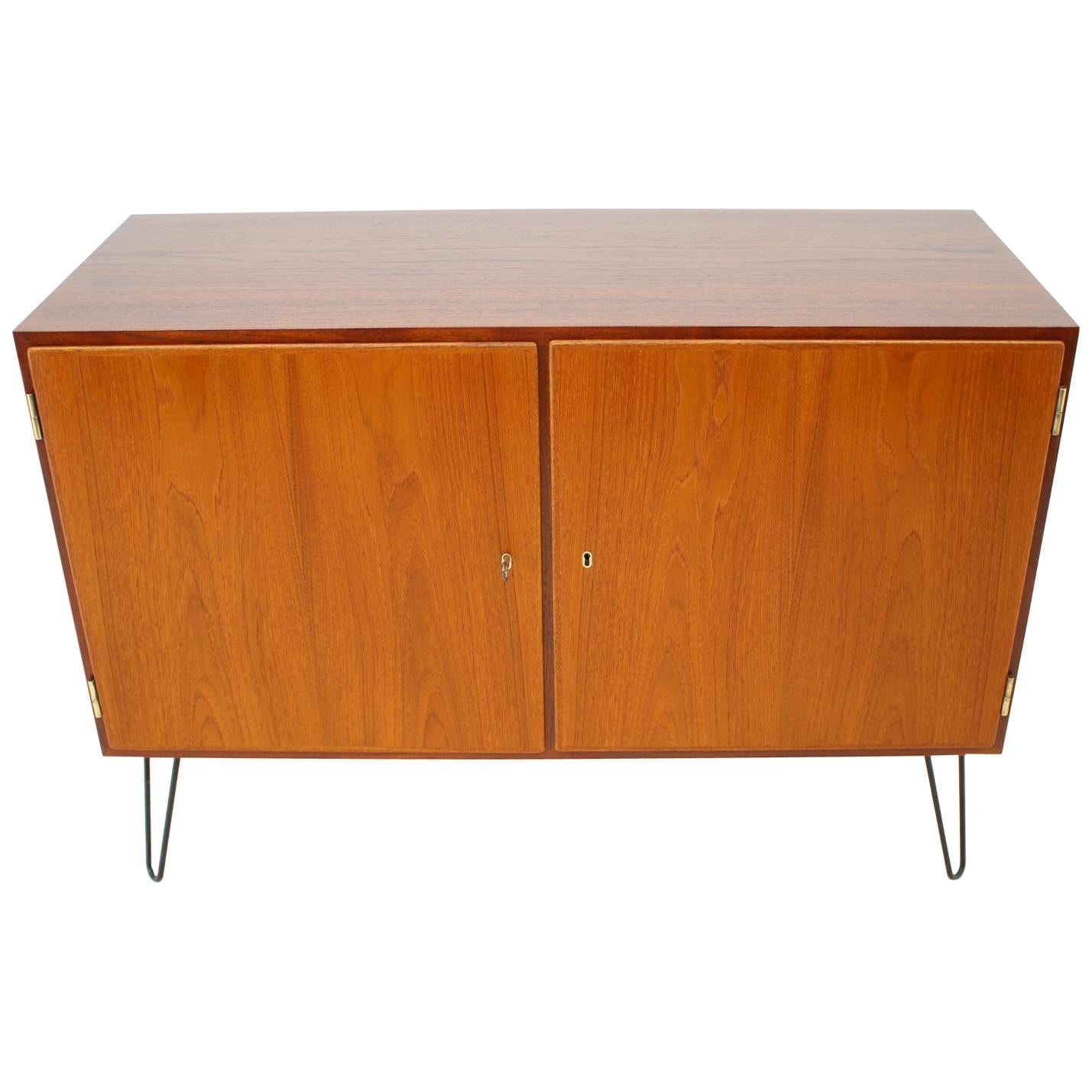 Long Mid-Century Rosewood Sideboard Model 21 by Omann Jun For Sale at ...