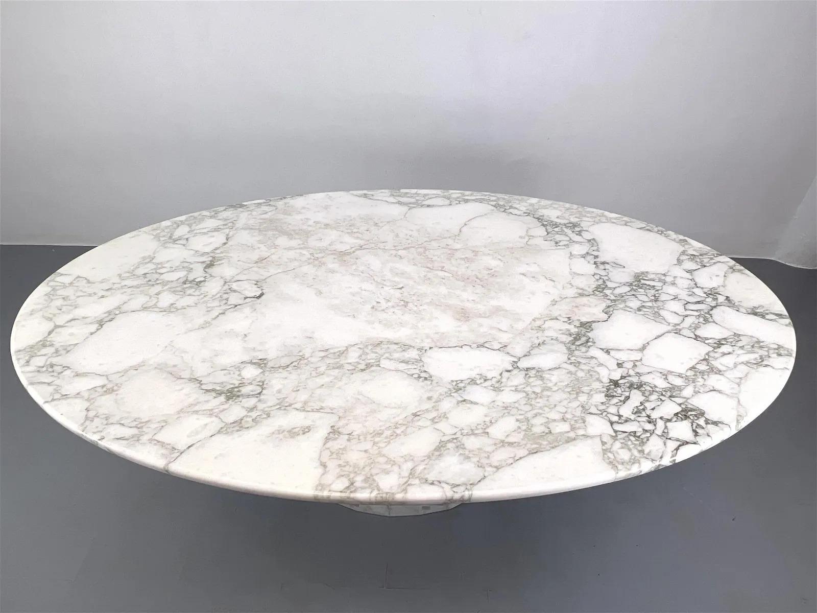 1960s, Oval Carrara Marble Dining Table For Sale at 1stDibs