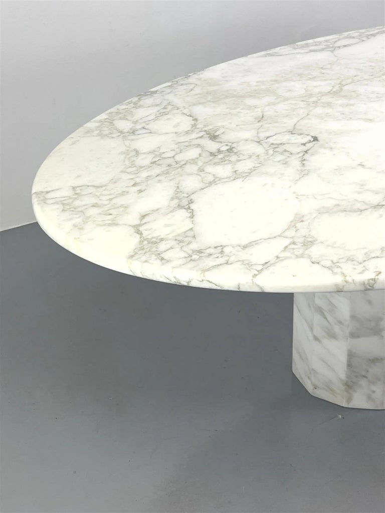 1960s, Oval Carrara Marble Dining Table For Sale at 1stDibs