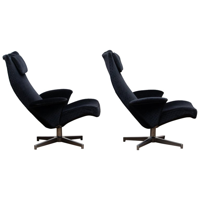 1960s Pair of Black Velvet Contourett Ronto Swivel Chairs by Alf ...
