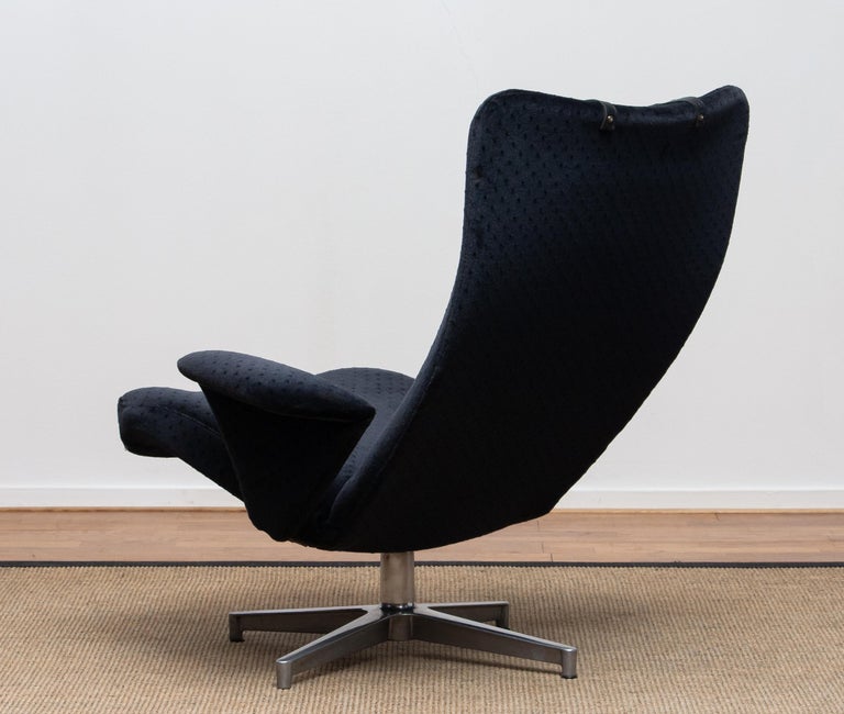 1960s Pair of Black Velvet Contourett Ronto Swivel Chairs by Alf ...
