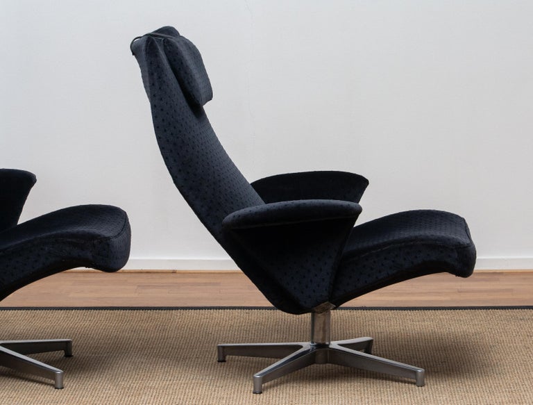 1960s Pair of Black Velvet Contourett Ronto Swivel Chairs by Alf ...