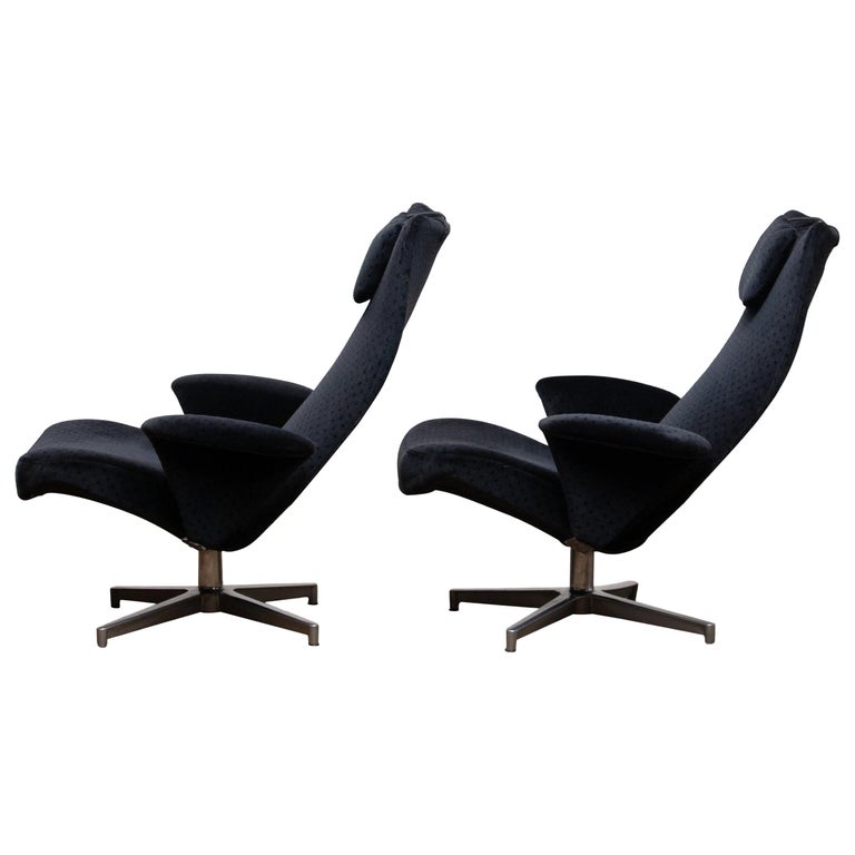 1960s Pair of Black Velvet Contourett Ronto Swivel Chairs by Alf ...