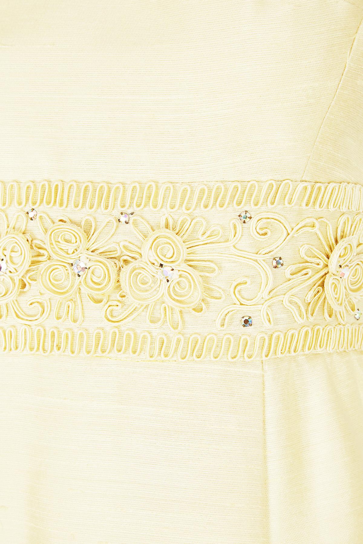1960s Pale Yellow Shift Dress with Applique Waistband For Sale at ...