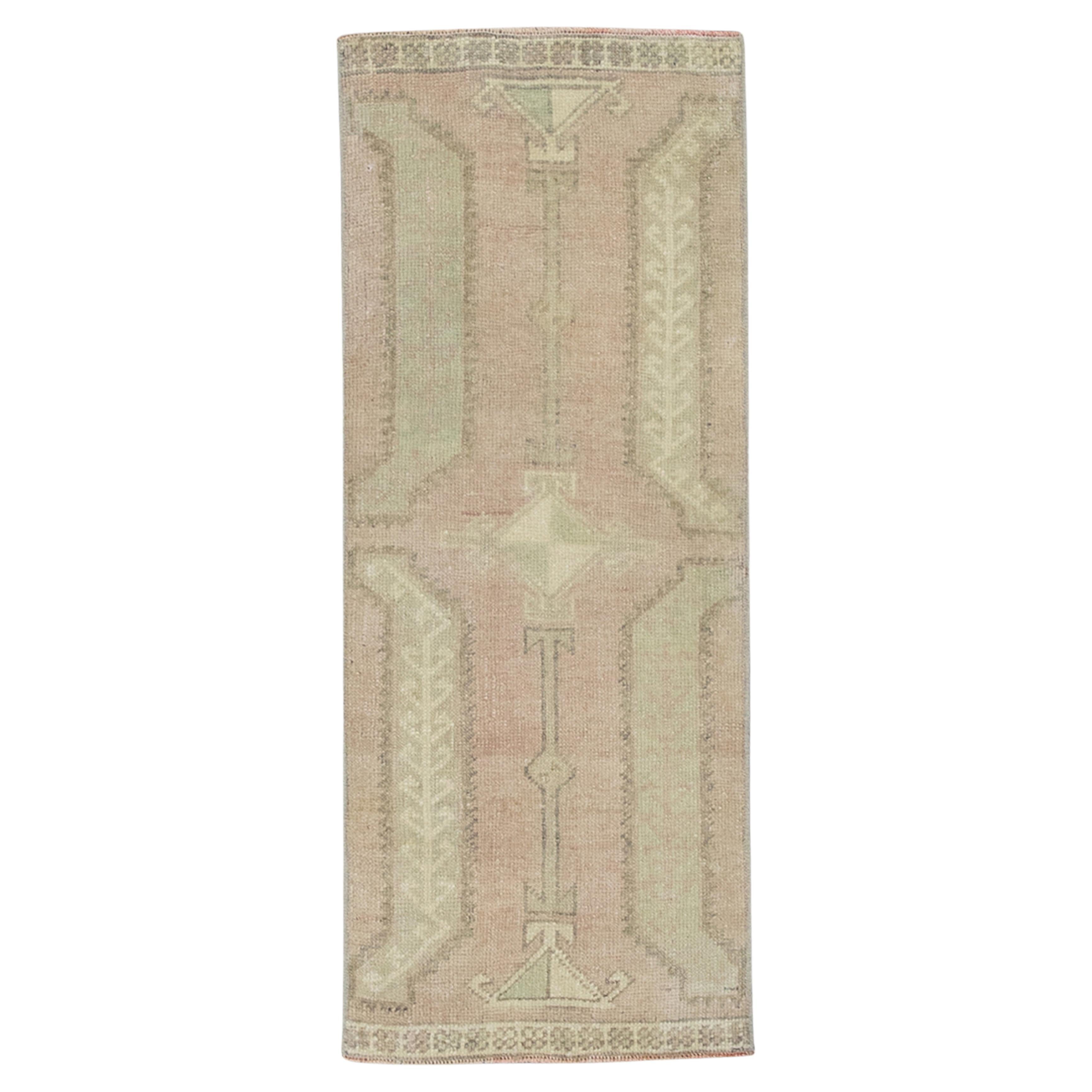 1960s Pink and Taupe Vintage Turkish Mini Rug 1'4" x 3'1" For Sale at ...
