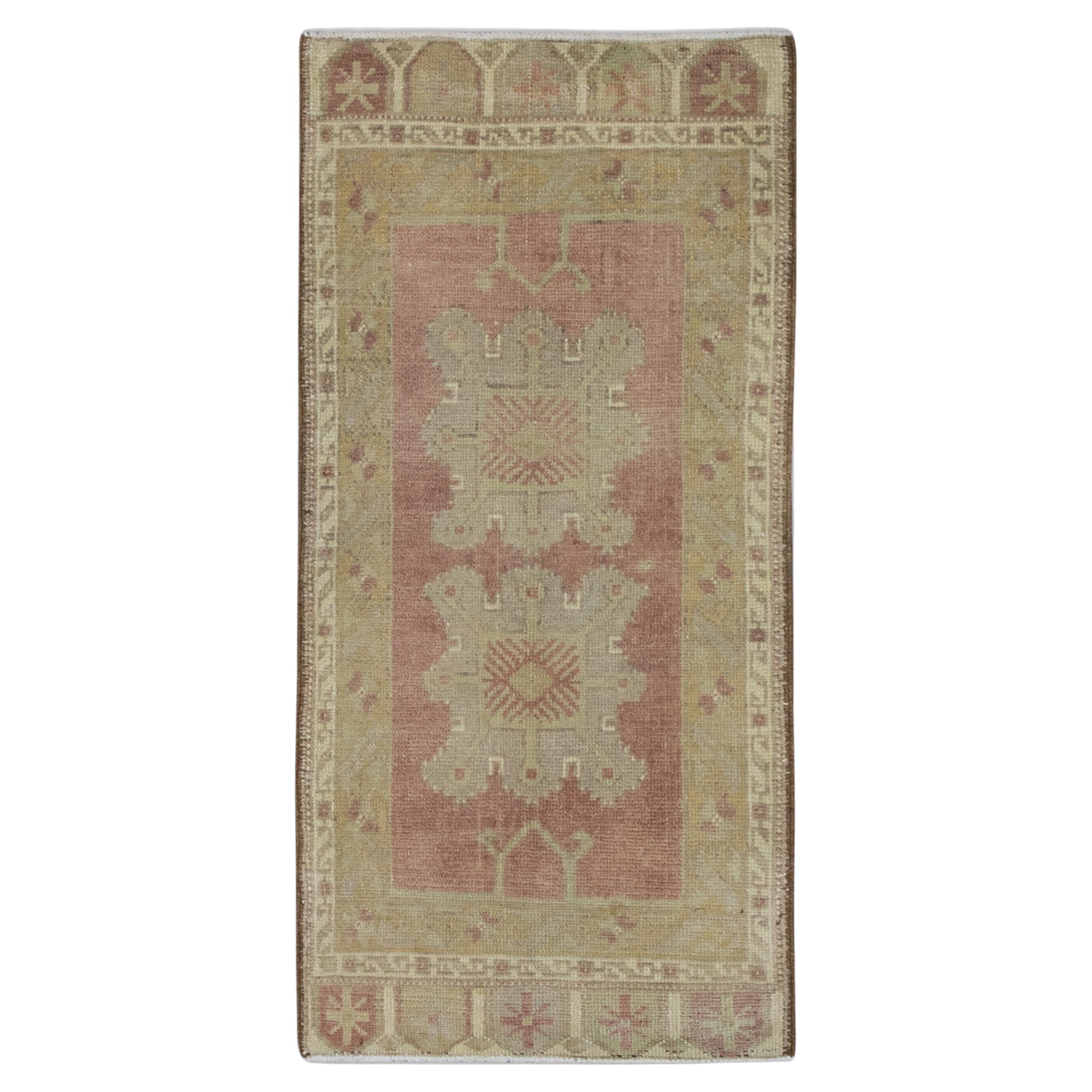 1960s Tan Vintage Turkish Mini Rug 1'9" X 3'4" For Sale at 1stDibs