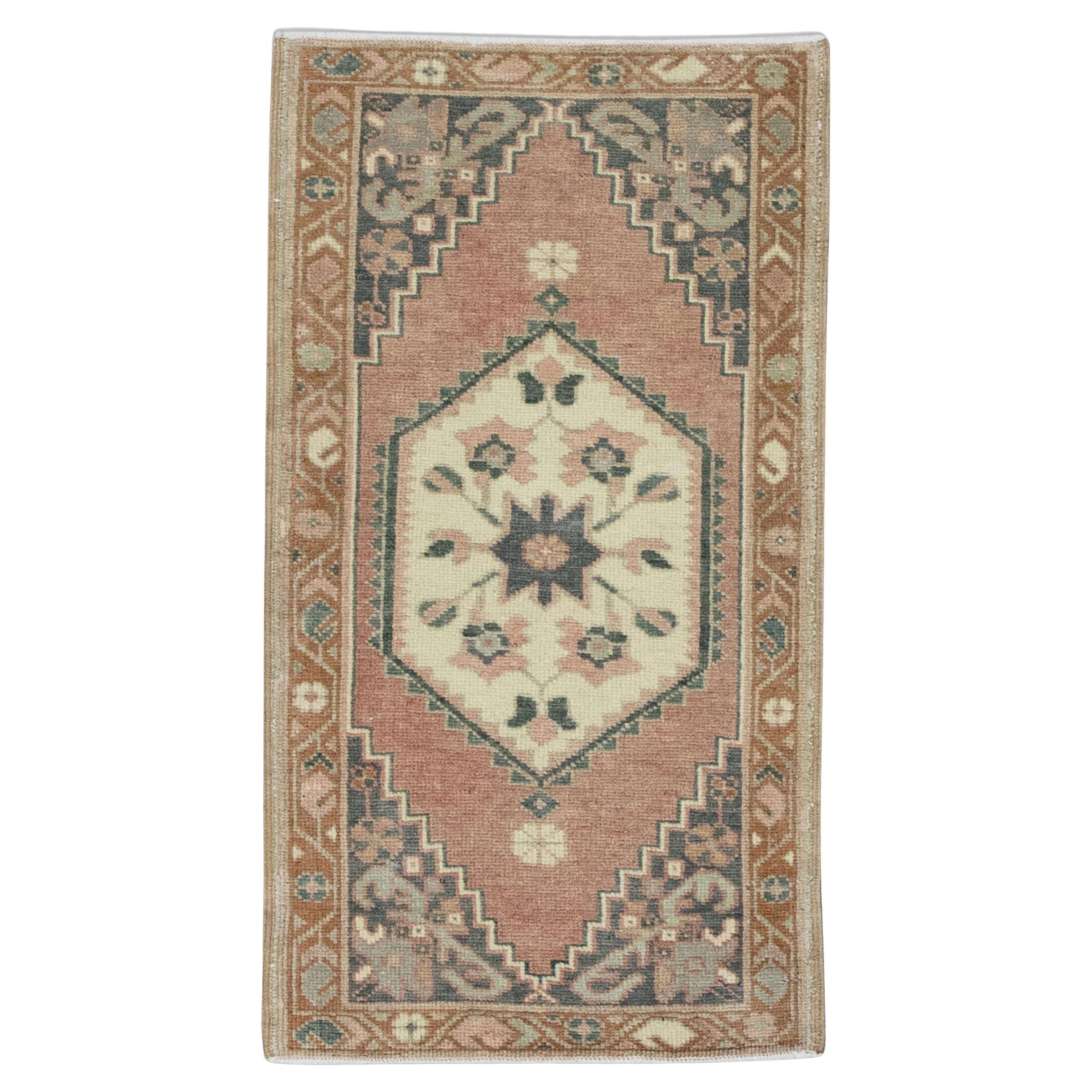 1960s Red Multicolor Vintage Turkish Mini Rug 1'7" X 2'9" For Sale at ...