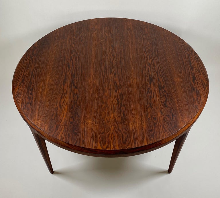 1960s Round Danish Rosewood Coffee Table For Sale at 1stDibs