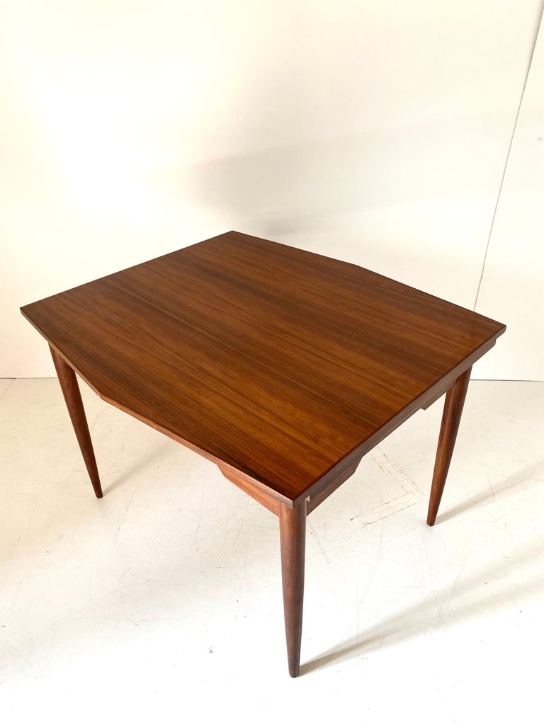 1960s Scandinavian Extendible Wood Table For Sale at 1stDibs