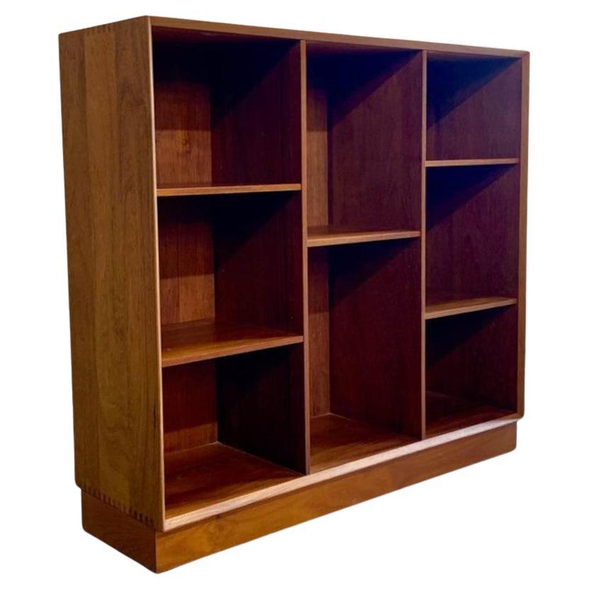 1960s Solid Teak Bookcase by Peter Hvidt for Søborg Møbelfabrik For ...