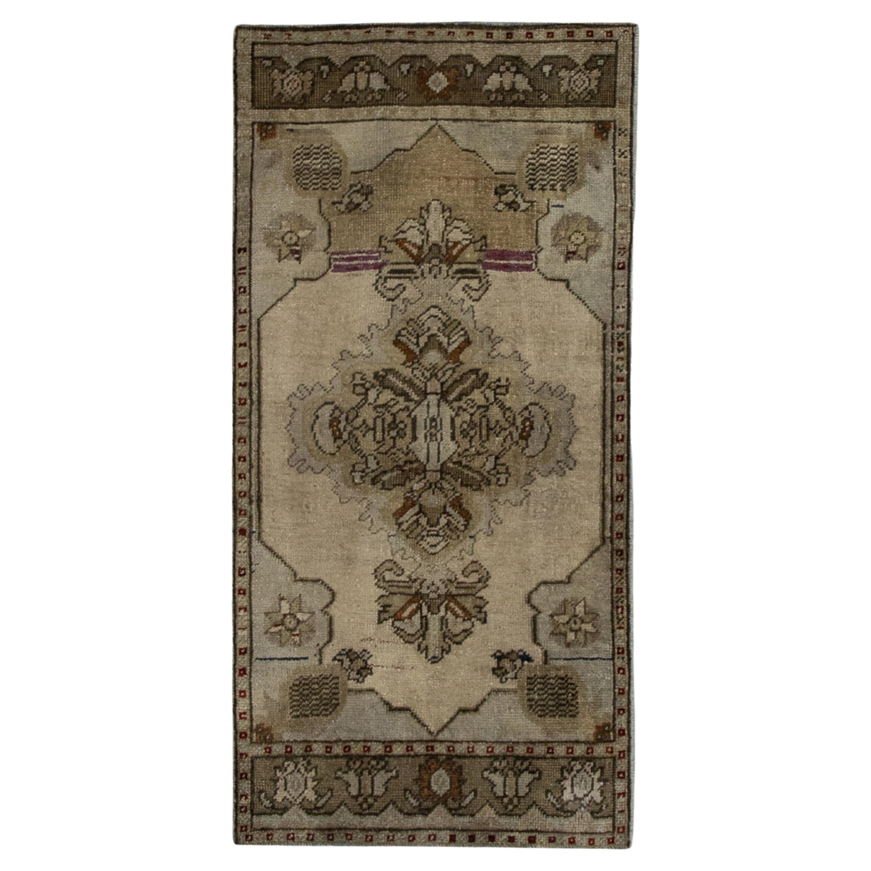 1960s Tan and Red Vintage Turkish Mini Rug 1'6" X 3'1" For Sale at 1stDibs