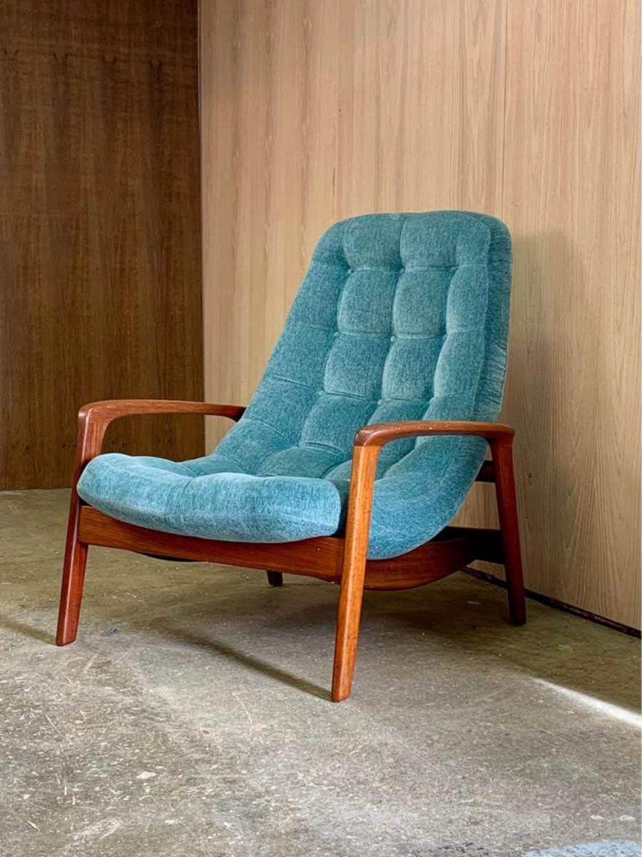 1960s Teak R Huber Scoop Chair and Ottoman For Sale at 1stDibs