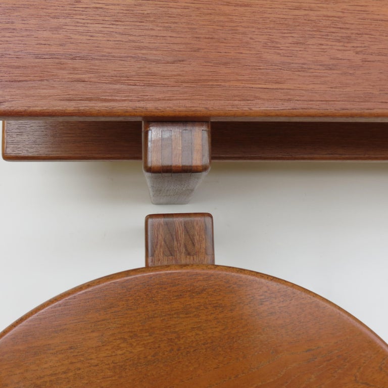 1960s Teak Small Round Three-Legged Table Fingerjoint Detail at 1stDibs