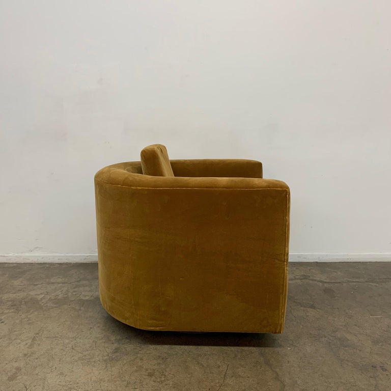1960’s U-Shaped Barrel Chair at 1stDibs