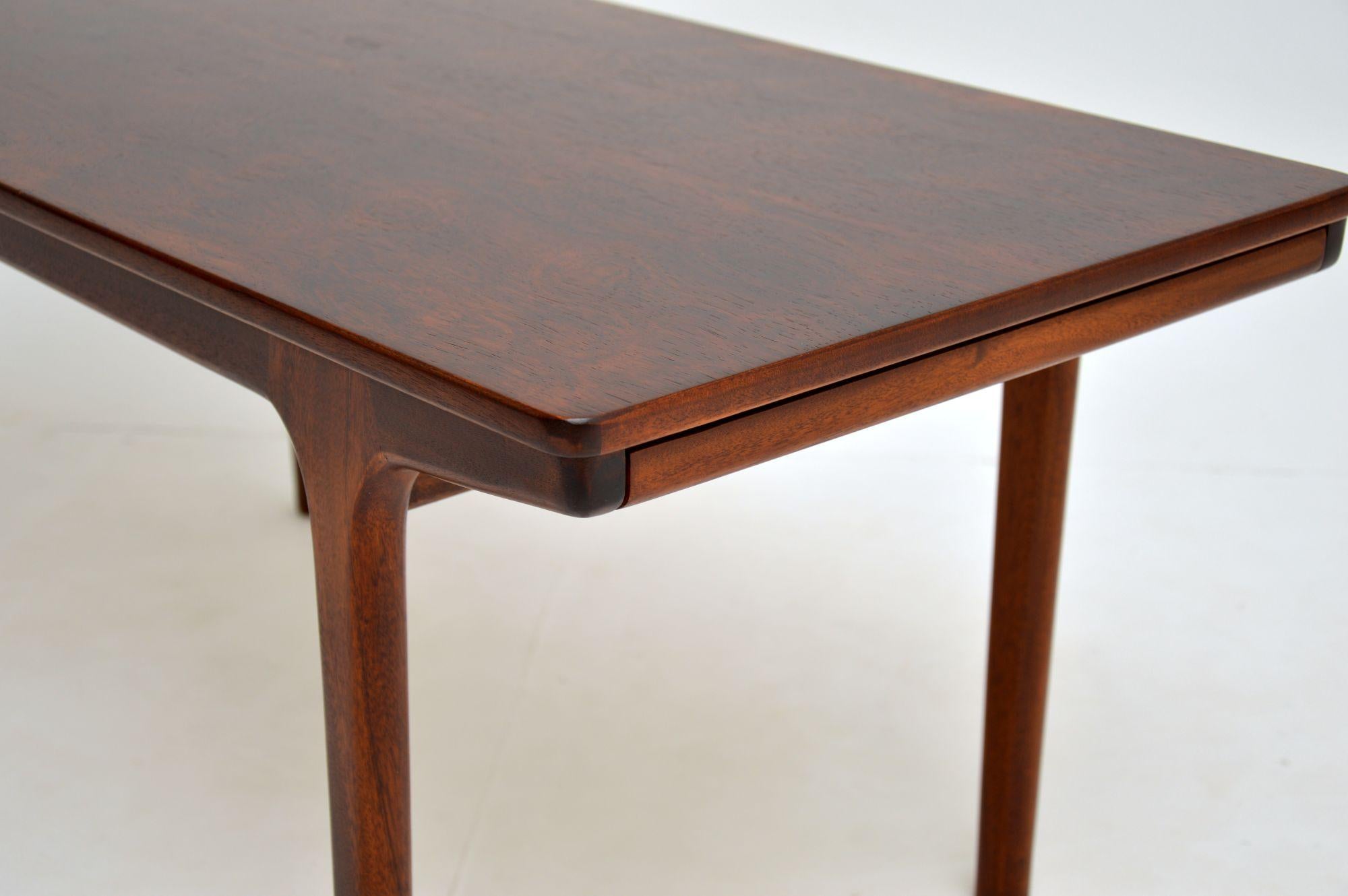 1960s Vintage Coffee Table by McIntosh at 1stDibs | mcintosh coffee table