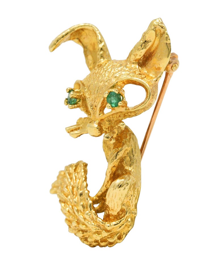 1960's Vintage Emerald 18 Karat Yellow Gold Modernist Animal Fox Brooch ...