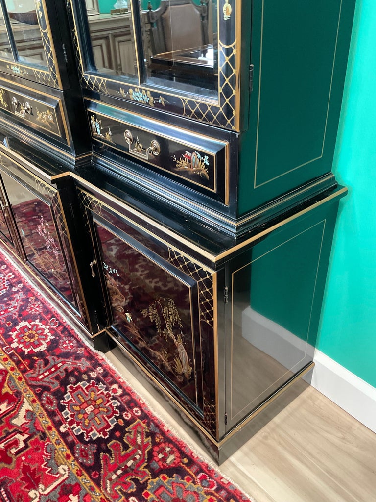 1960s Vintage Union National Chinoiserie China Cabinet For Sale at 1stDibs