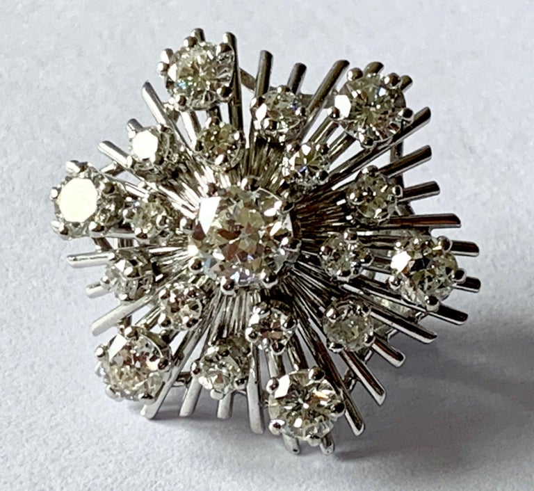 1970 Vintage Star Shaped Diamond Earrings For Sale at 1stDibs