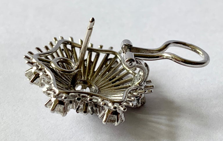 1970 Vintage Star Shaped Diamond Earrings For Sale at 1stDibs