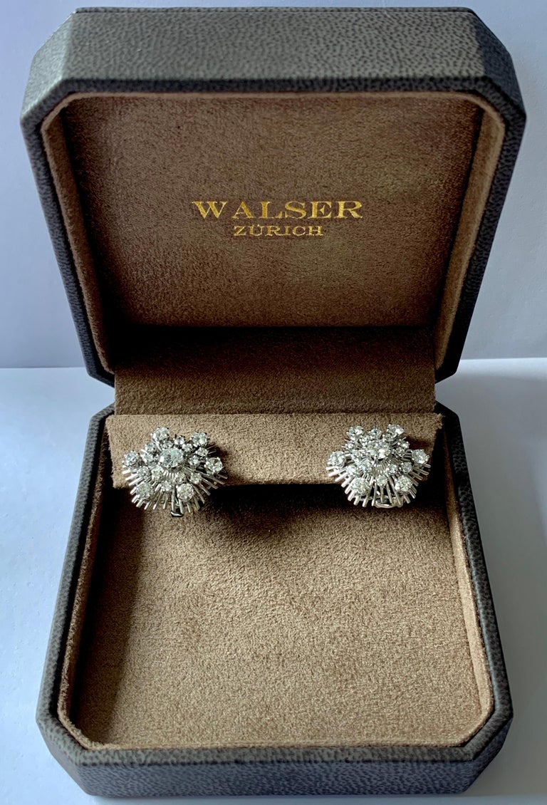 1970 Vintage Star Shaped Diamond Earrings For Sale at 1stDibs