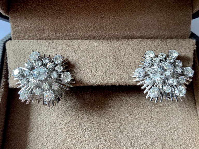 1970 Vintage Star Shaped Diamond Earrings For Sale at 1stDibs