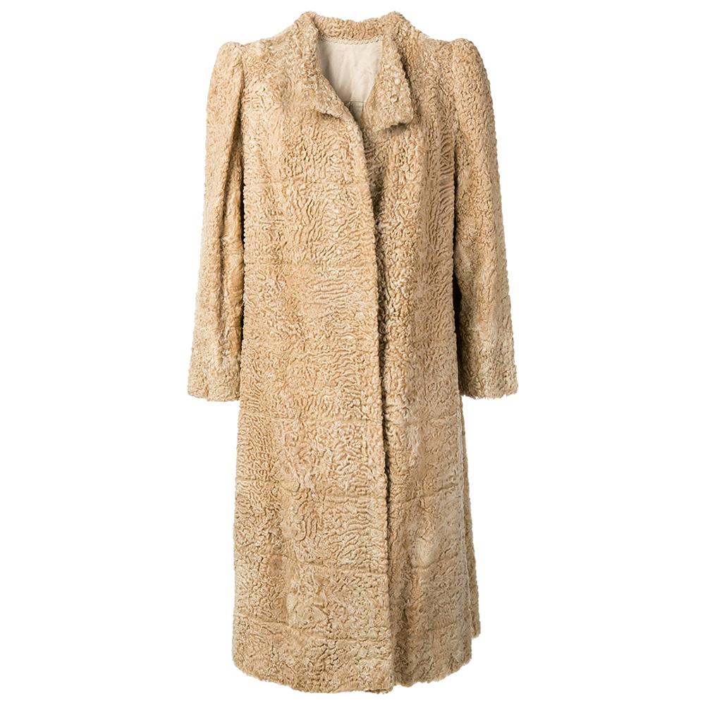 1970s Fendi ivory ermine fur coat at 1stDibs | ermine coat, fendi coat ...